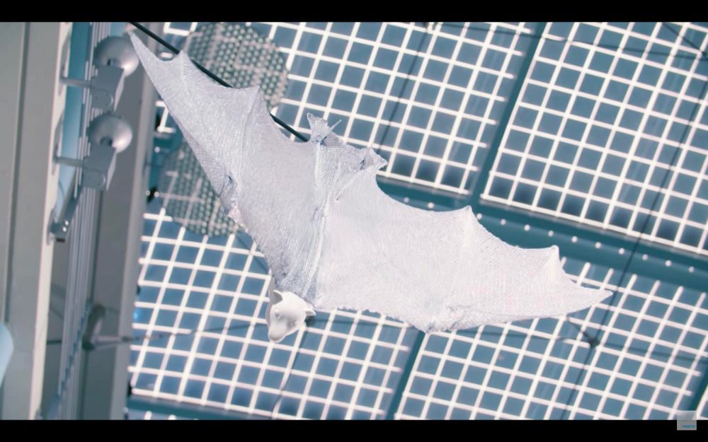 Meet Festo's semi-autonomous Bionic Flying Fox with a wingspan of more ...