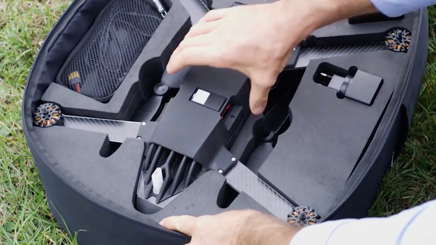 Parrot unveils Parrot Bluegrass in combination with the Pix4Dcapture ...