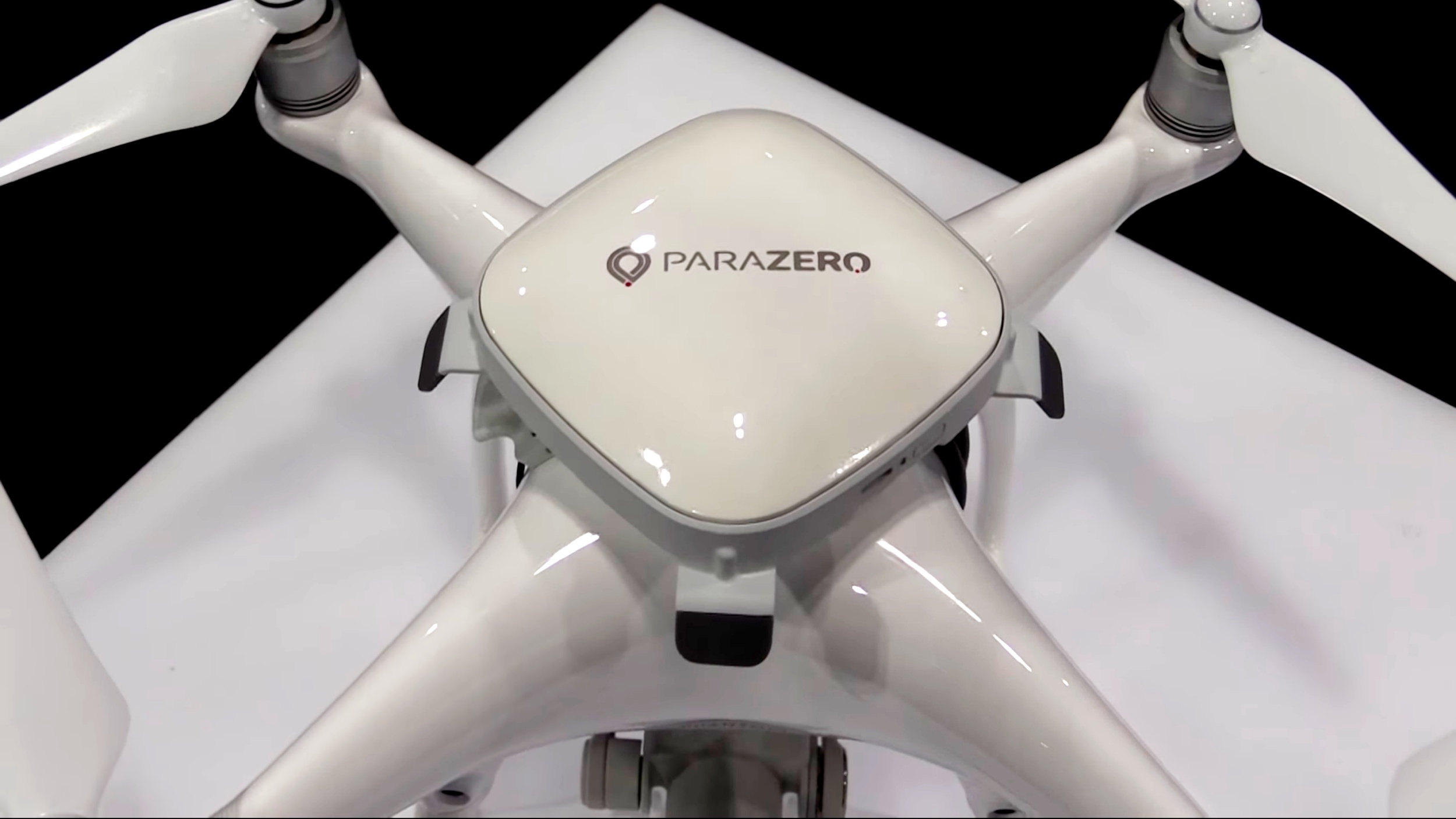ParaZero introduces a "SafeAir" parachute for the DJI Phantom and Mavic ...