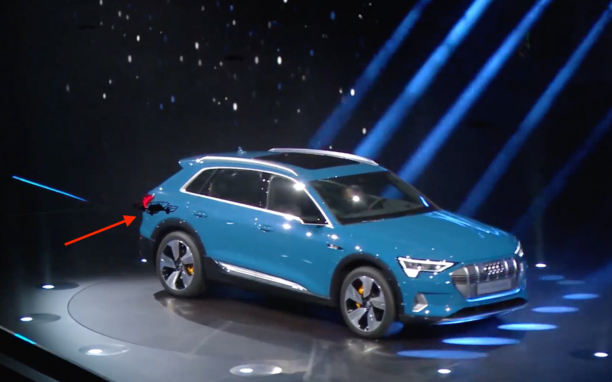 Audi kicks off e-tron launch with 850 Intel Shooting Star drones in an ...