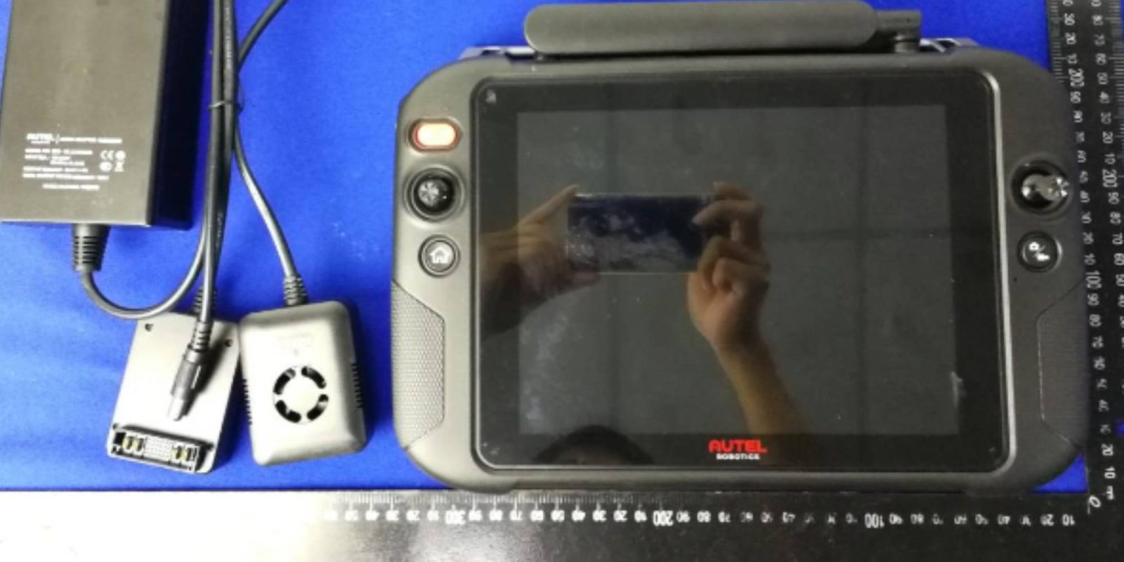 Autel Robotics' latest drone controller hits the FCC