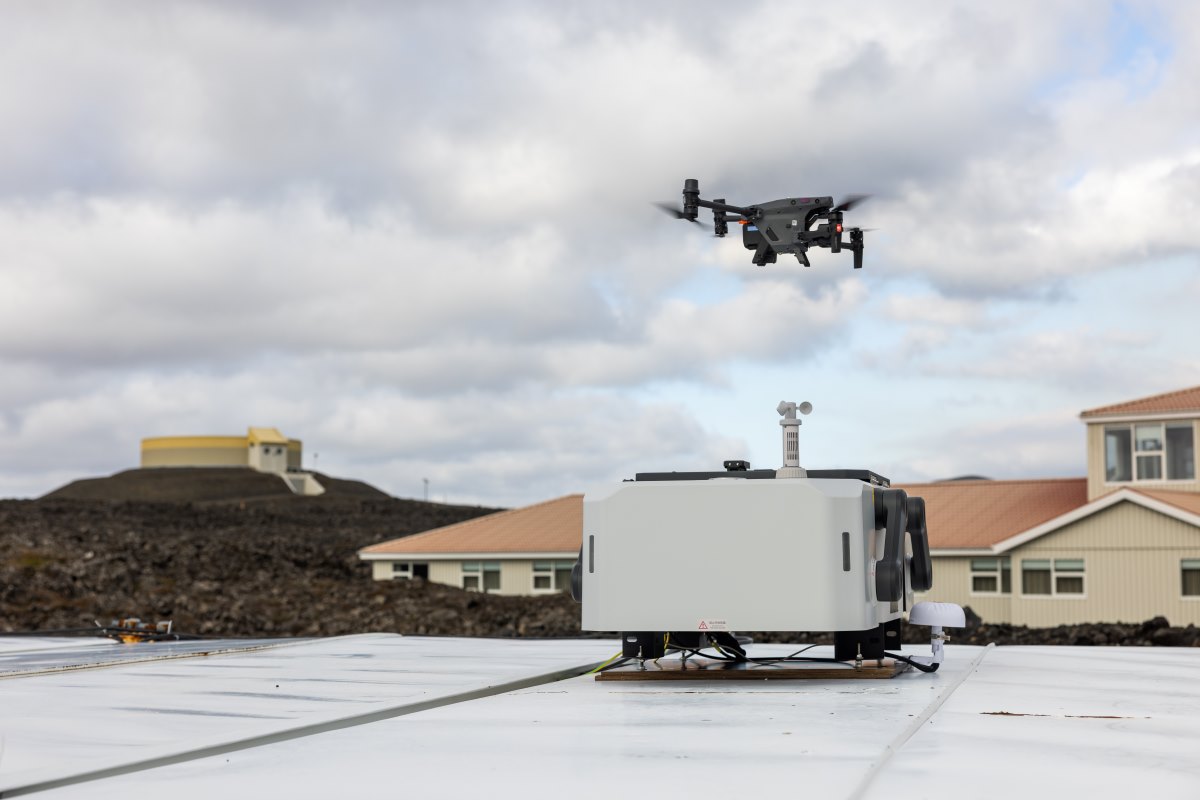 Explosive volcanic activity in Iceland? Drones are on the watch