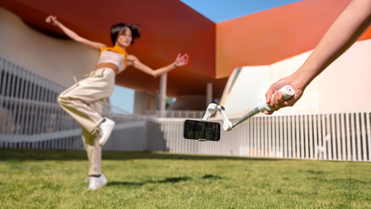 Insta360 Flow 2 Pro vs. Flow Pro vs. Flow: Smartphone gimbals compared